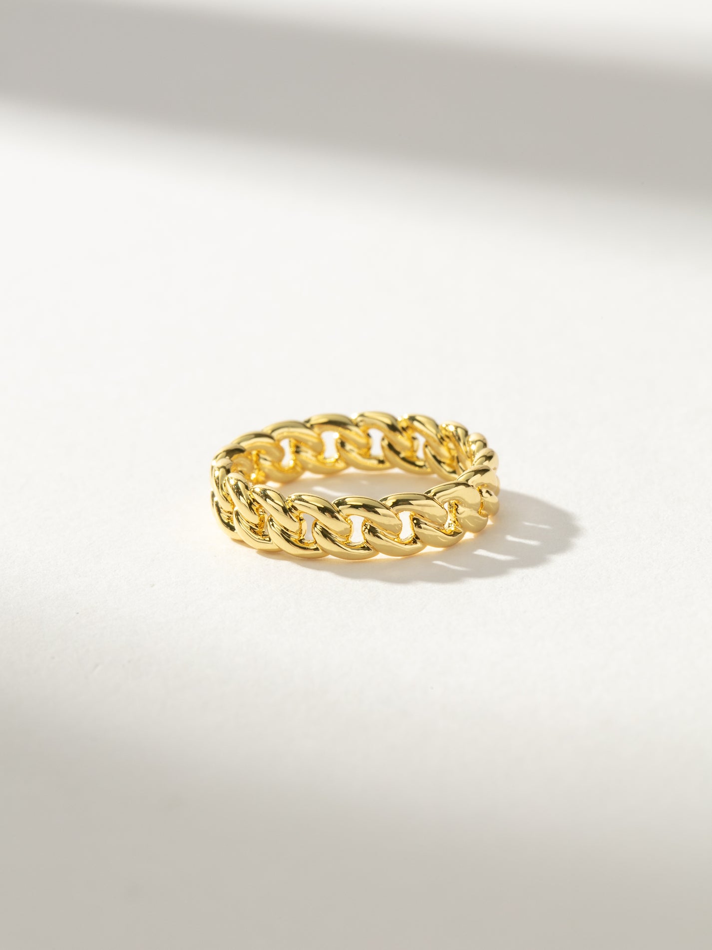 Tigris Curb Chain Ring in Gold | Uncommon James