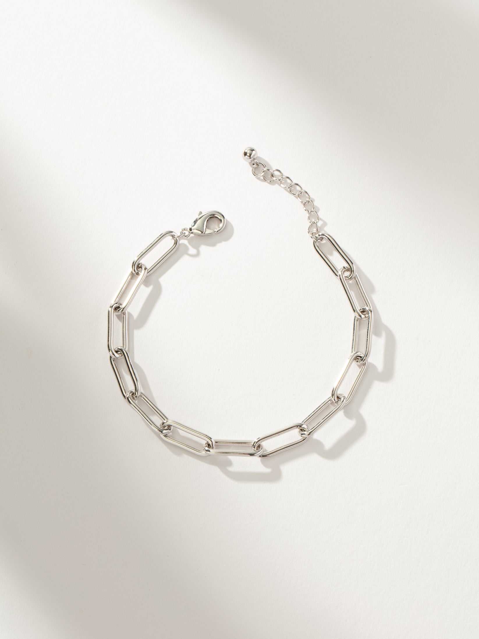 Staple Paperclip Chain Bracelet in Gold | Uncommon James