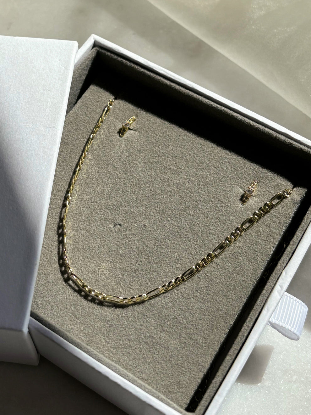 Minimal Gold Jewelry Set | Necklace and Earring Set | Uncommon James